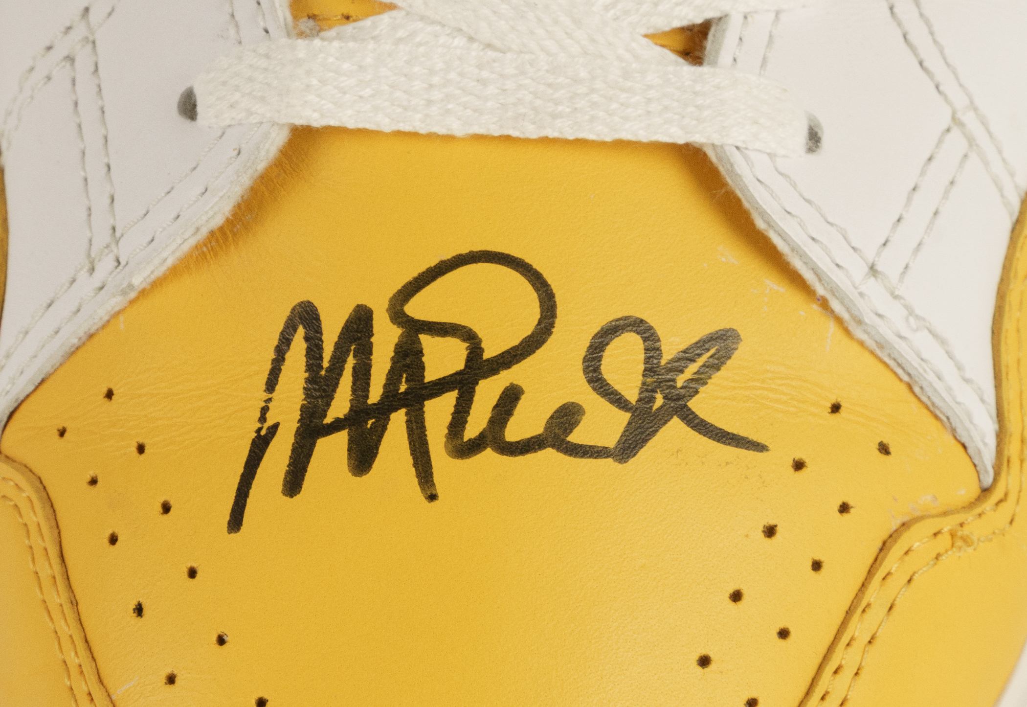 Magic Johnson Signed Converse Sneaker - JSA | REA Archive
